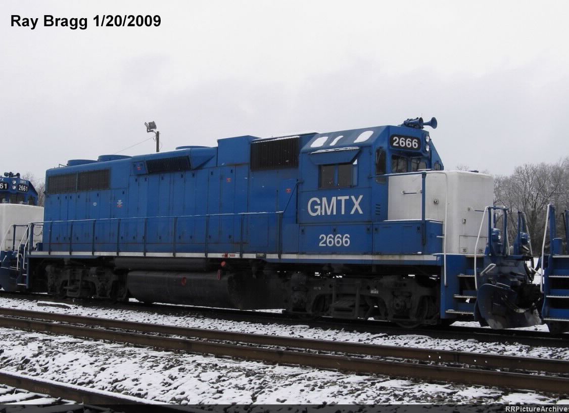 GMTX 2666 (GP38-2)